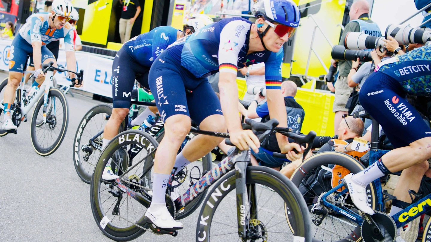 Israeli team scores podiums in successive Tour de France stages ...