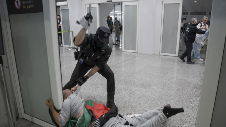 Israel mocks Spain after Gaza flotilla activists beaten by police in ...